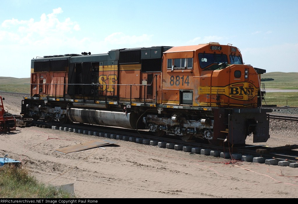 BNSF 8814 wrecked a few miles east of Alliance Nebraska
